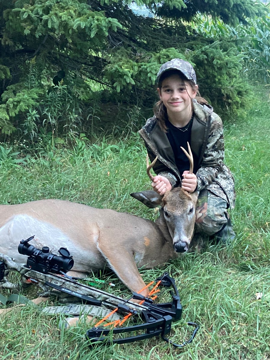 Lexi Frank First Buck!!! – Outside TG